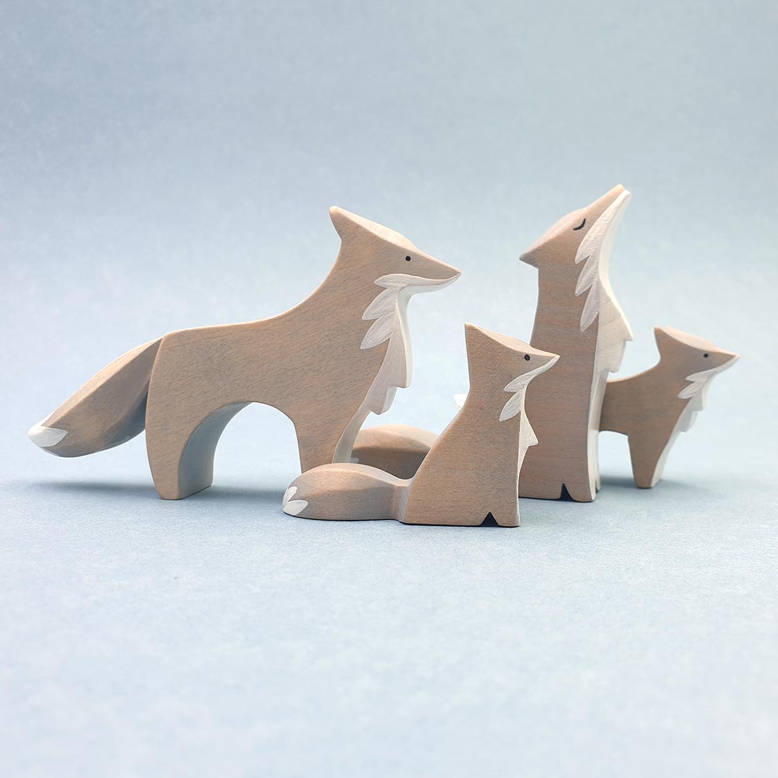 Wolf Standing | Brin d'Ours Australia – Reverie Craft